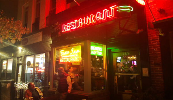 5 Historic Bars in DC You Don't Want To Miss! Drink In The History of DC...